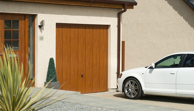 Garador's timber effect garage doors look like real wood ...