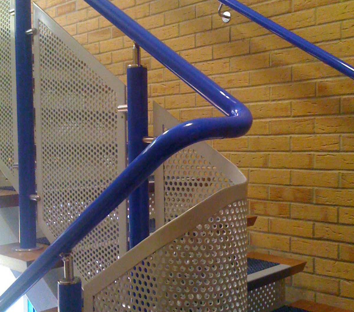 NEW STARGARD-FLEX SUPPLY ONLY HANDRAIL WITH SITE ADJUSTABLE BENDS ...