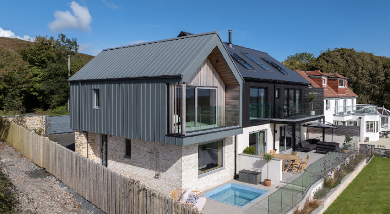 Architect uses Catnic Urban roofing and cladding - Specification ...